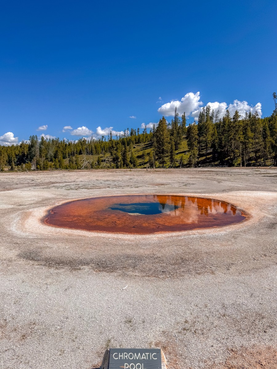 11 Travel Tips for Visiting Old Faithful in Yellowstone National Park