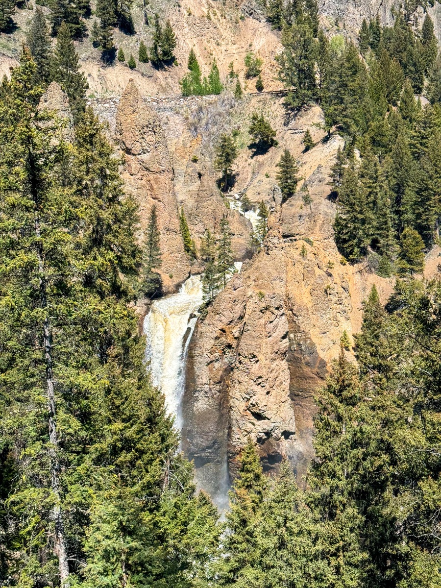 39 Photos of Yellowstone National Park That Will Make You Want To Visit